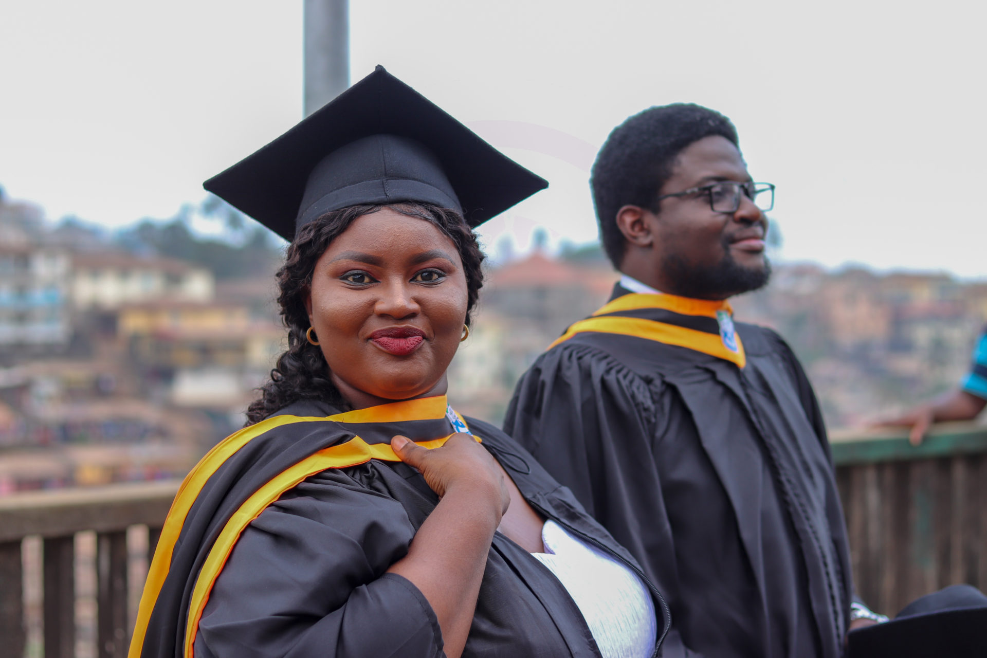 In Pictures: University of Sierra Leone's mass graduation - SwitSalone